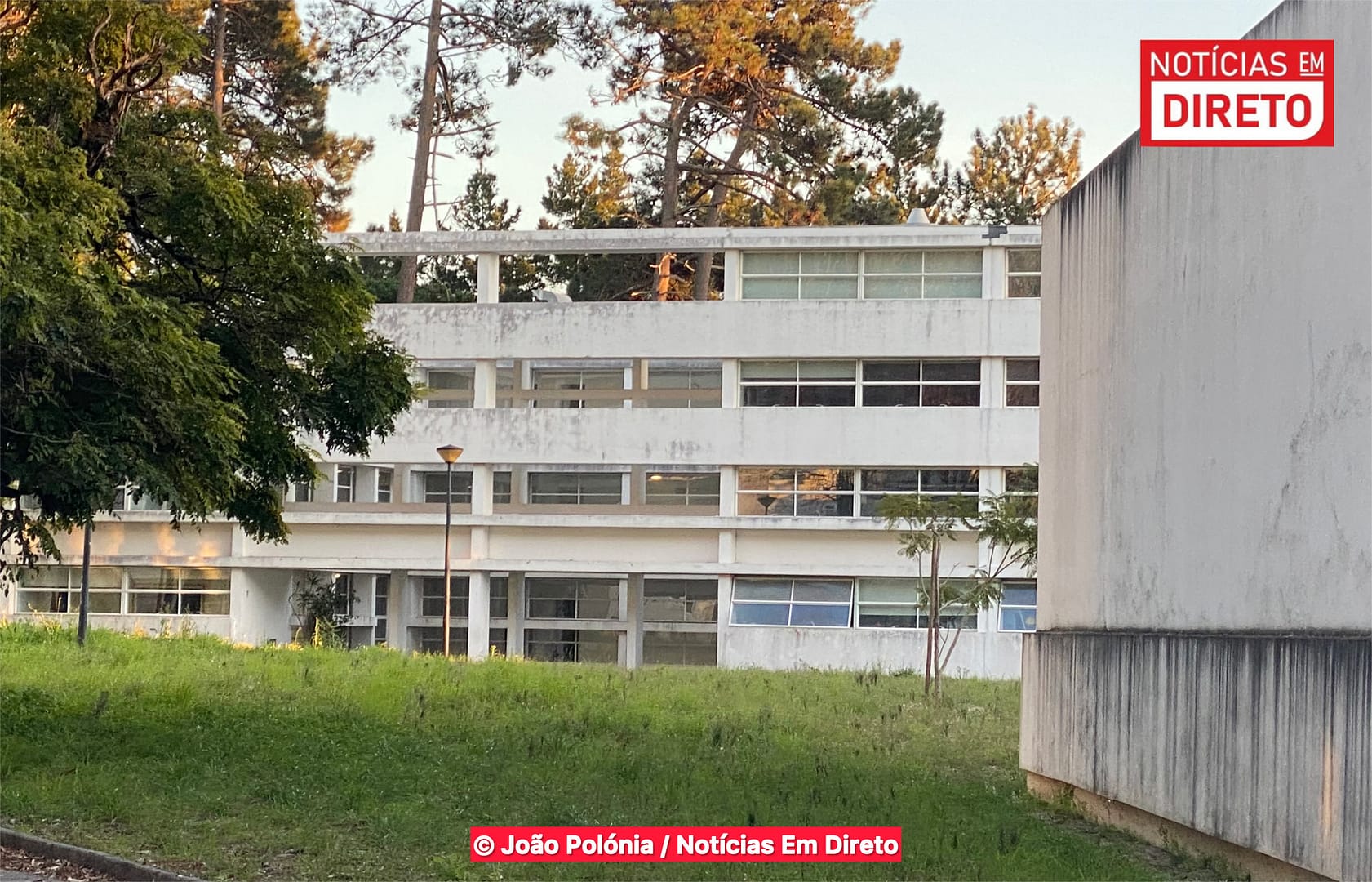 Mostra de estudantes da ESAD.CR em exposição no Espaço Turismo das ...